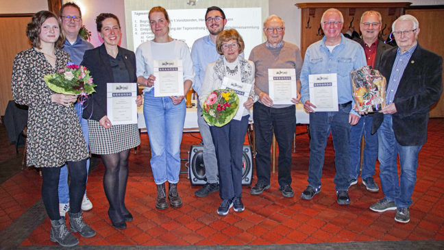 Isselburger Blasorchester ernennt Horst Schmittkamp zum Ehrenmitglied ...