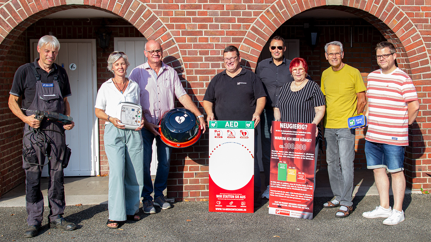 Lebensretter Defibrillator gibts nun auch am Bürgerhaus Vehlingen ...